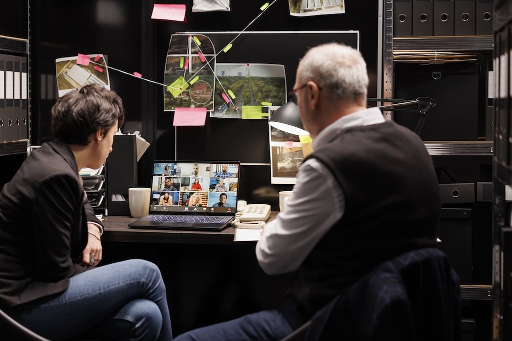 Karma bot blog: Karma Recognition vs. Traditional Reward Systems: Which ...